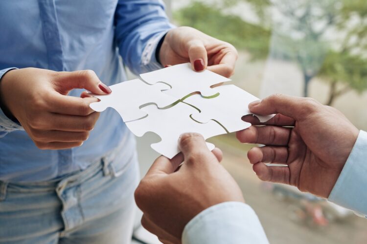 Qual a diferença entre incluir e integrar pessoas com deficiência ...