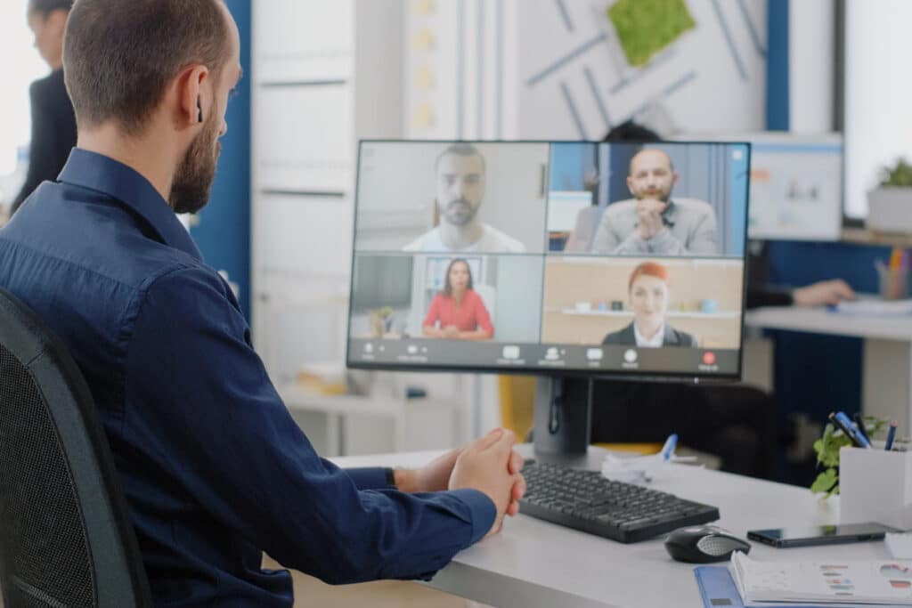 Saiba como a educação digital inclusiva beneficia sua empresa